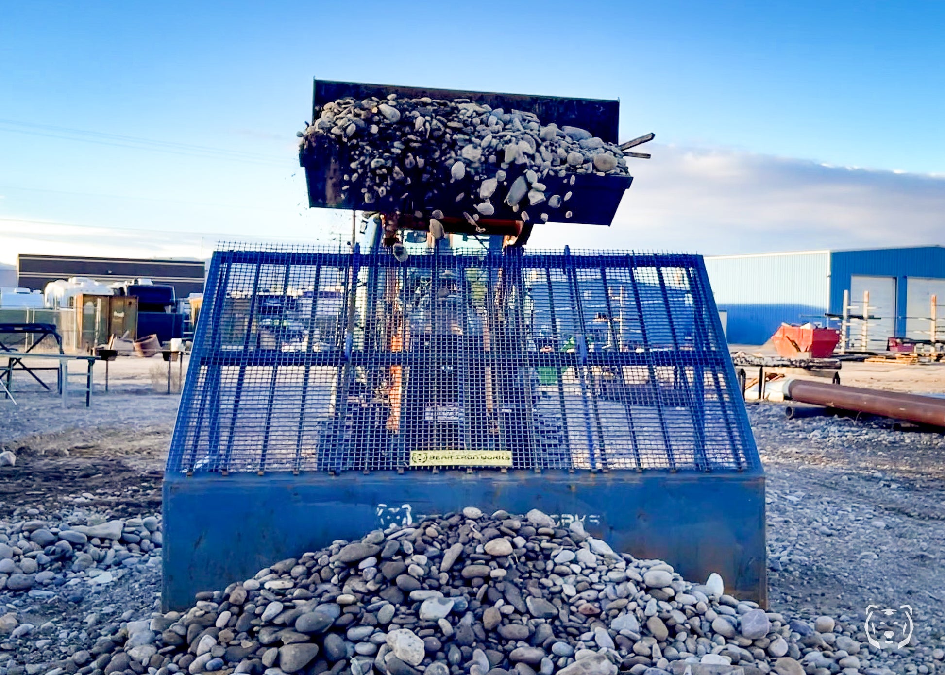 Grizzly Rock Screen for Backhoes – Bear Iron Works
